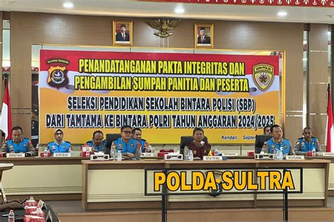Pengambilan sumpah seleksi Bintara Polri di Polda Sultra Tahun 2024/2025 - ANTARA News Sulawesi ...