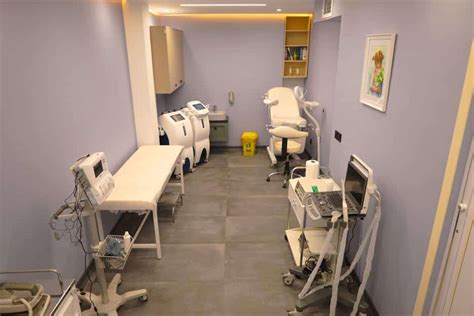 درباره ما دکتر مانا فرحی مهر متخصص زنان ، زایمان و نازایی