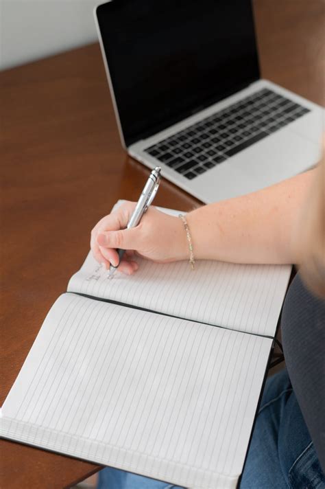 Shop Pinterest Marketing Resources At The Newsstand By Sarah Burk