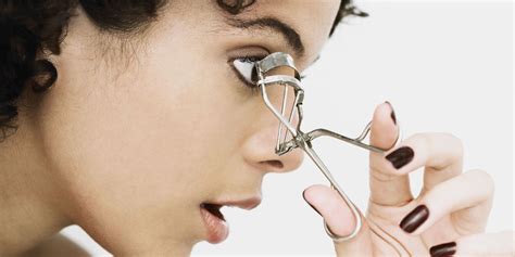 How To Curl Your Eyelashes Without Damage Eyelash Curler Tips
