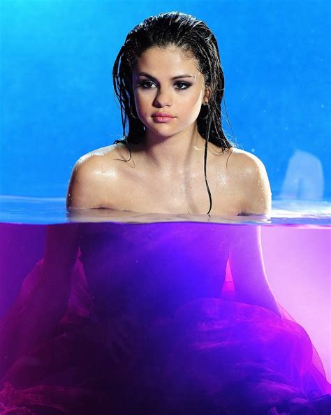 Selena Gomez Gets Under Water To Sell Her Fragrance Share This