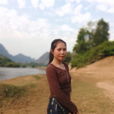 ນ ຕ້າ ໄຊຍະແສງ