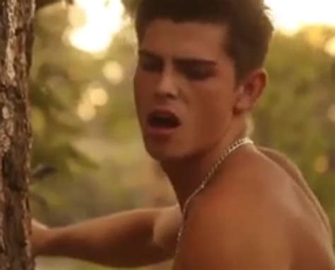 Sex In The Woods Photo 18