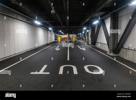Out Exit Parking Garage Sign Arrows Gate Gates Driveway Security Hi Res Stock Photography And
