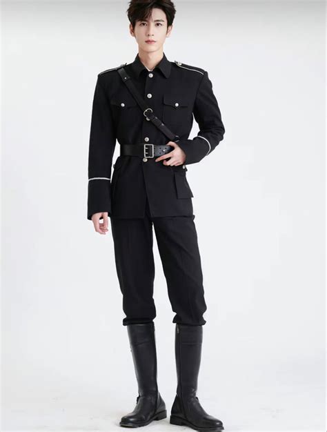 Ghim Của X000x X000x Trên A 남자전신 Trong 2025 Quần áo Thời Trang Đàn ông