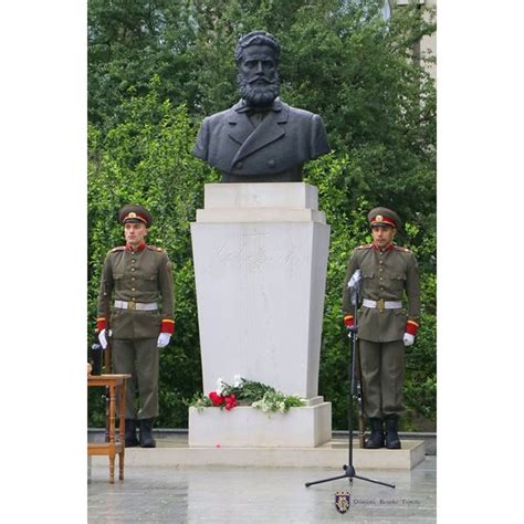 Деца с молба към Даниел Панов Камбани вместо вой на сирени на 2 юни