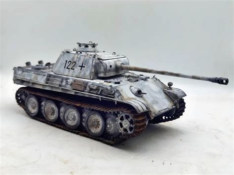 135 Wwii German Panther G Tank Winter Camouflage Built Model