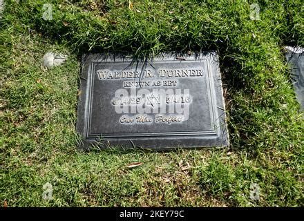 Jean Stapleton Grave