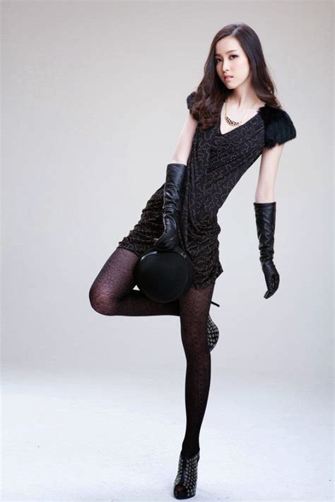 China Eastern Airlines Beauty Lv Yao 呂瑤 ~ World Stewardess