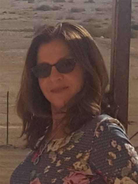 רבקה 63 חולון דייטלאנד