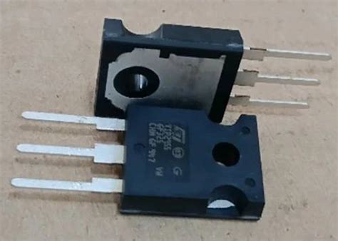 Bipolar Transistors Tip3055 St Microelectronic At Rs 15 Bipolar Junction Transistor In Mumbai