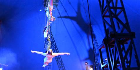 Magic Circus Met Een Magische Show Voor Het Hele Gezin Sleutelstad