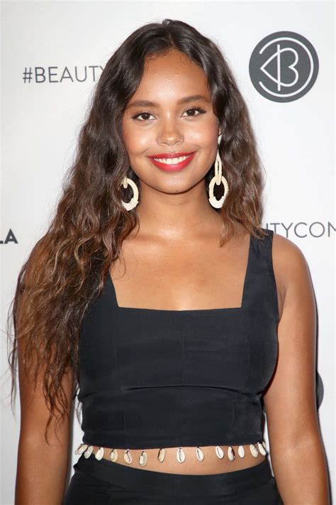 Yes God Yes Meet Natalia Dyer Alisha Boe And The Rest Of The Cast Of The Coming Of Age Sex