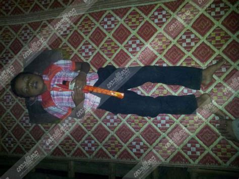 ក្មេង ប្រុស តូចៗ៣ នាក់ បបួល គ្នាទៅលេង ទឹកស្រះ លង់ ស្លាប់ Khmerload