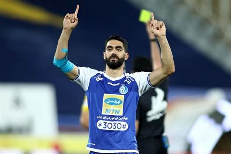 مذاکره استقلال با علی کریمی تایید شد طرفداری