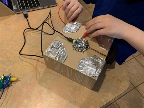 simon circuit playground express at the stem fare fair with makecode