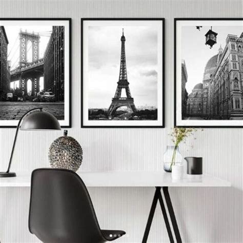Quadro Decorativo Cidades Preto E Branco Escritório 40x60cm Com Moldura