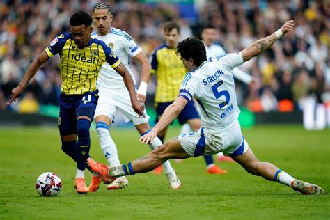 Pascal Struijk Refutes Sheffield United Suggestion Despite Leeds United