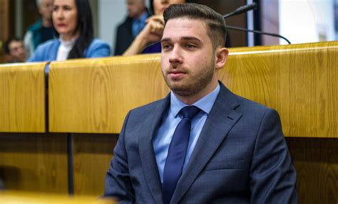 Arnel Isak Cijene Peleta Su Pretjerane Građani Ne Smiju Ispaštati Zbog Pohlepe Pojedinaca