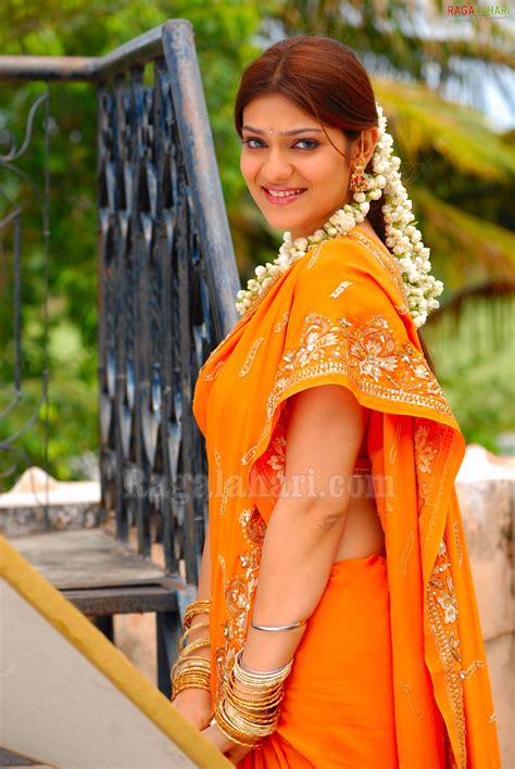 South Indian Actress Siya Photo Sessaion 9 25 2009