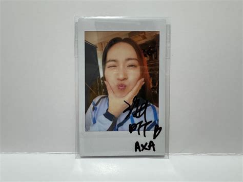 吳海昕 即影即有 拍立得 簽名相片照片 Sofiee Ng 興趣及遊戲 收藏品及紀念品 明星周邊 Carousell