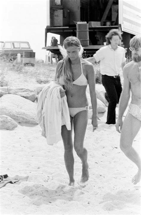 Jaws Actress Susan Backlinie Who Played First Shark Victim Dies Aged 77