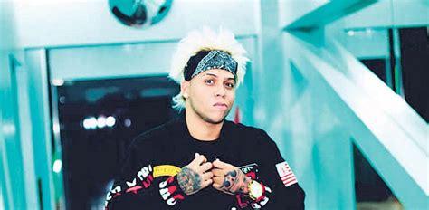 Dixson Waz En Tierra De Gigantes En La Música