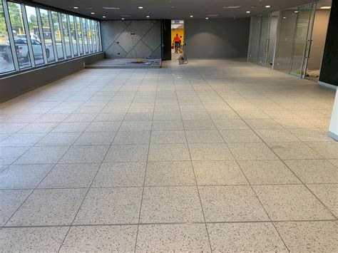 Horizon Tiling And Stone