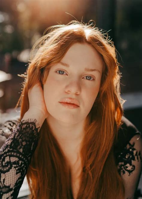 Alexia Cheula A Curvy Model Breaking The Norm Beautymute