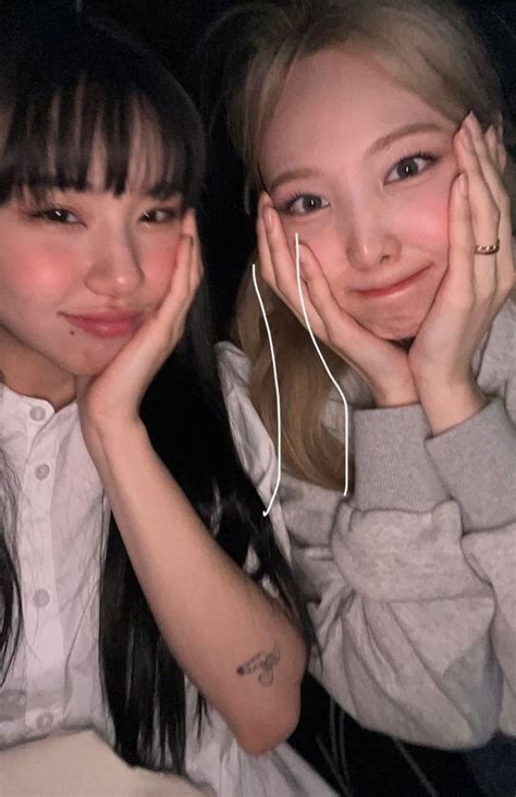 Chaeyoung And Nayeon Chaeyoung Twice Nayeon Twice Wallpaper
