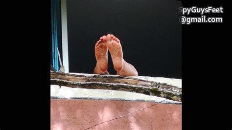 Footballer In Hammock Gets His Feet Spied