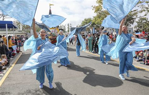 Legoland Ca Presents The Nations First Lego World Parade