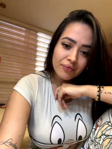 Download Sarafun Stripchat Recordings Total 794 Cam Shows