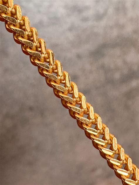 22k Dimensional Fox Tail Chain Vbg