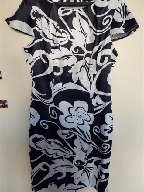 Чорно біла сукня — ціна 250 грн у каталозі Сукні міді Купити жіночі речі за доступною ціною на