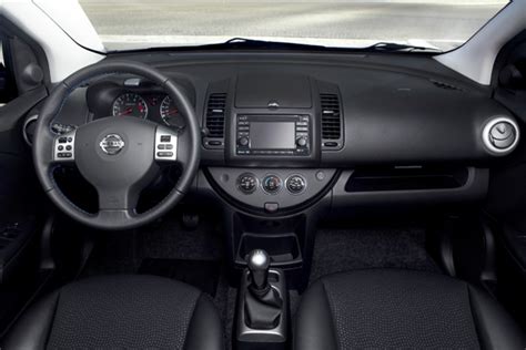 Nissan Note E11 - reviews, prices, ratings with various photos