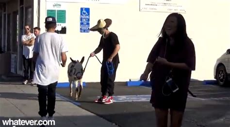 Hilarious Video “ass Prank” Will Leave You In Stitches John Hawkins