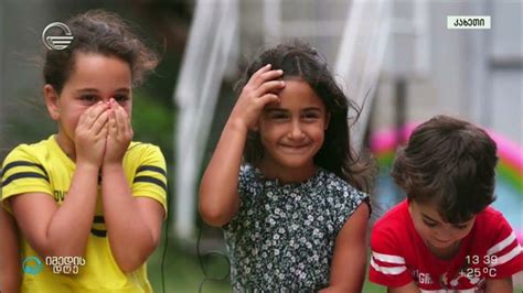 პატარა გოგონა რომელსაც სიმღერა გულზე მეტად უყვარს Youtube