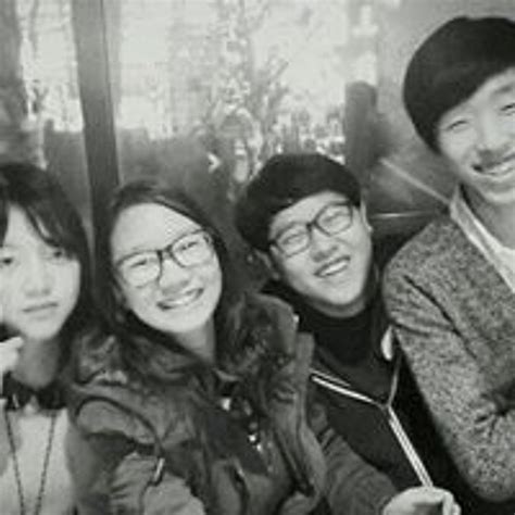 Stream Thomas Moon Music Listen To Songs Albums Playlists For Free