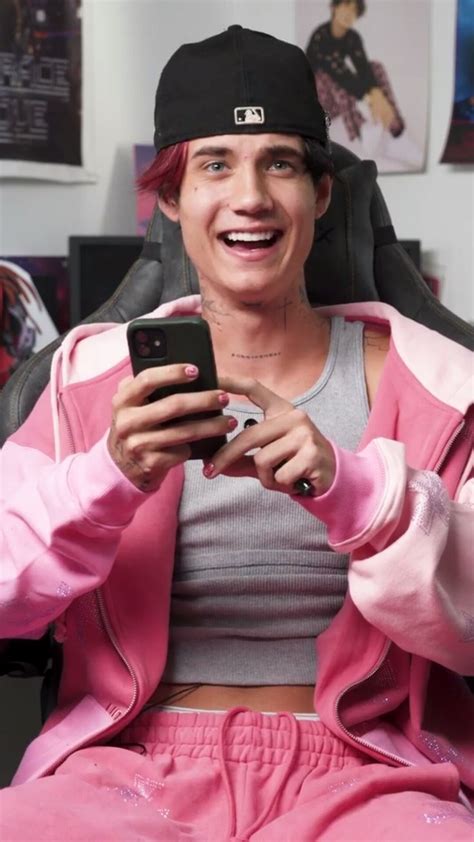 Пин от пользователя Artemida на доске Jxdn Милые парни Школьники Токио