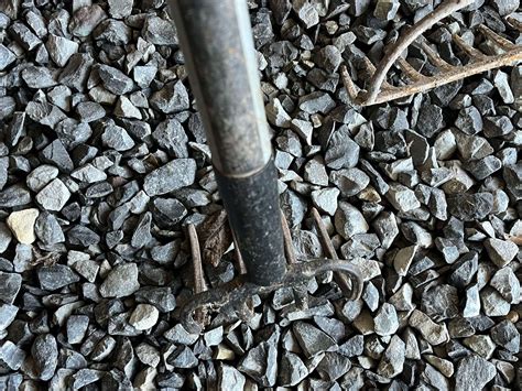 Pitchforks Shovels Rake Chopper Axe Kaufman Realty And Auctions