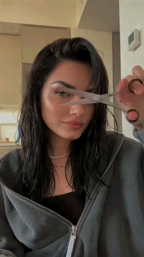 قص شعر بطريقه جميله Hair Tutorial Diy Haircut Long Hair Styles