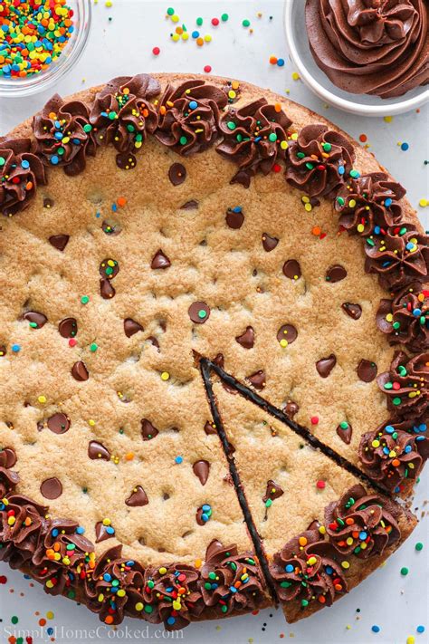 Delectable Cookie Cake Treat