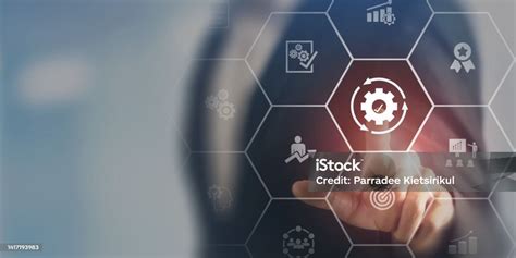 생산성 및 생산 능력 개념 효율성과 효율적인 프로세스의 산업 관리 린 비용 및 생산성 증가 용량 계획 및 활용 운영 우수성 효율에 대한 스톡 사진 및 기타 이미지 Istock