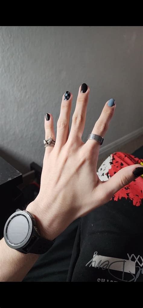 Straight Dude R Nails