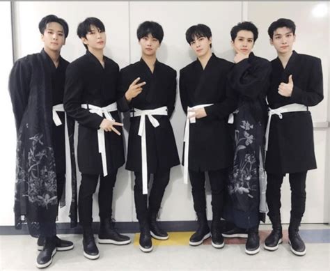 이슈유머 아이돌 한복 컨셉 의상 모음