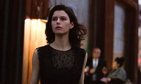 Atiye Dizisi The T Netflix Series Beren Saat Ve Mehmet Gunsur