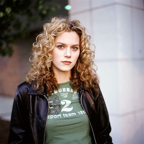 Oth Season 1 Peyton Curly Hair Styles Peyton Sawyer Hair Styles
