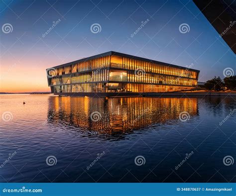 Waterfront Brutalist Library Architecture Design Stock Image Image Of Minimalist Minimalism