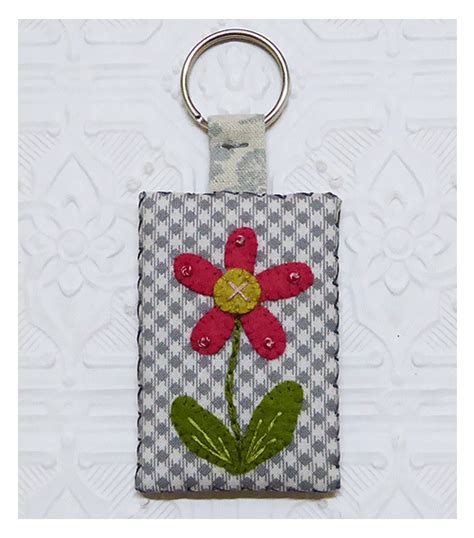 Marg Low Designs — Daisy Key Ring